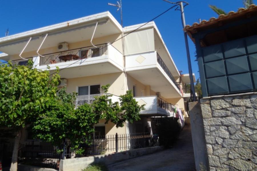 Διαμέρισμα Κοινοτική οδός, Θέση Τζίνη Λούζα, Δήμος Δωρίδας, Νομός ...